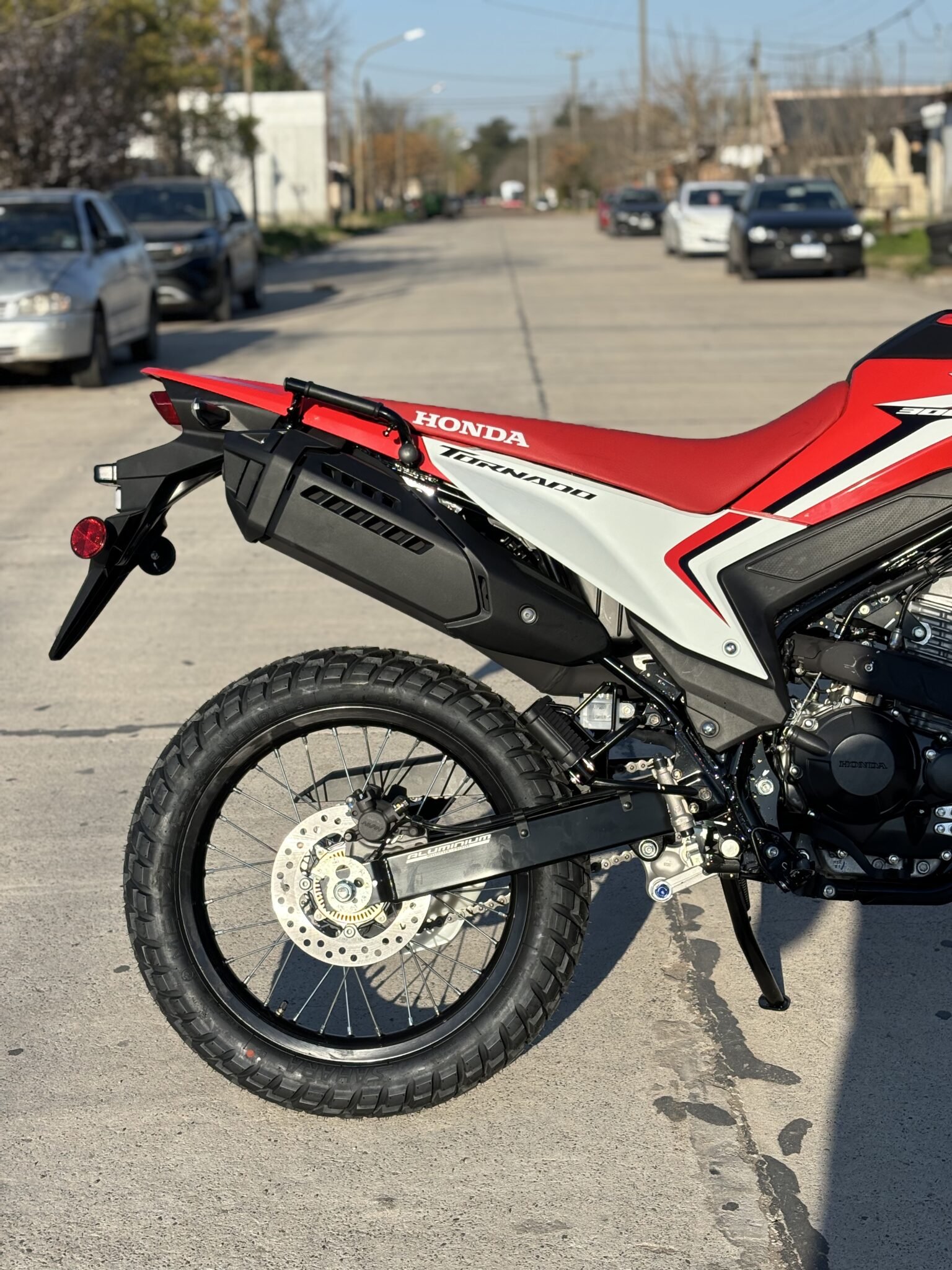 Honda XR 300 Tornado - Tucan motos