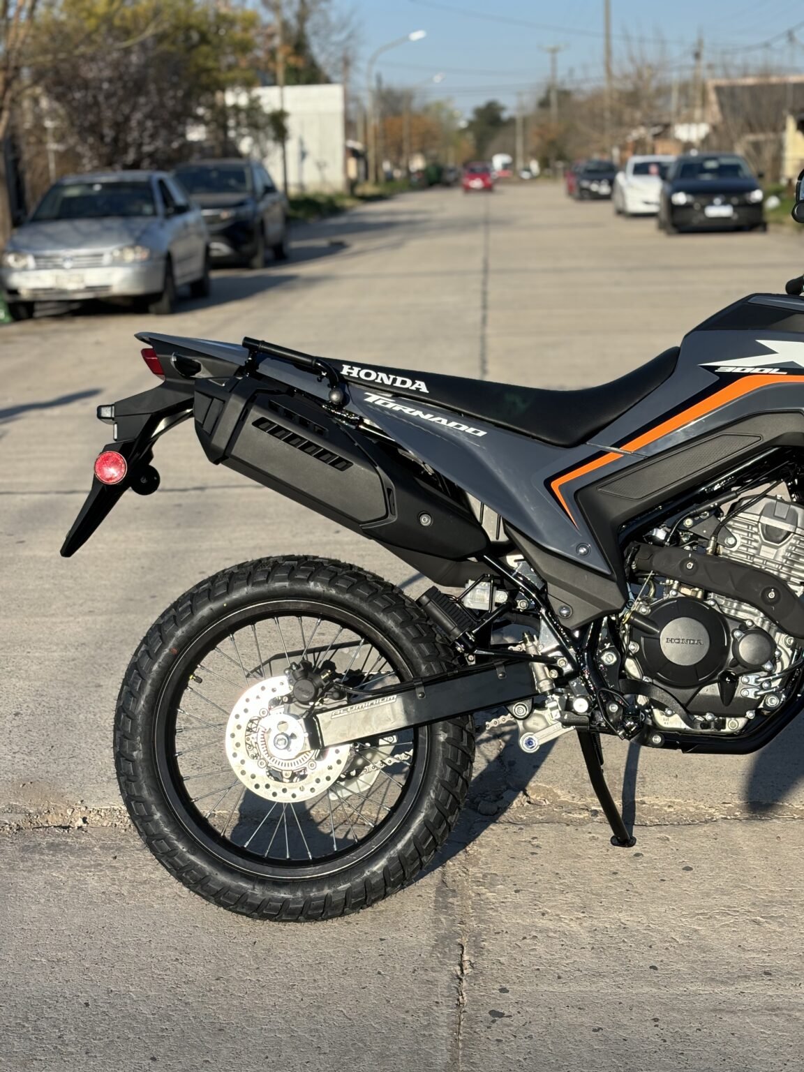 Honda XR 300 Tornado - Tucan motos